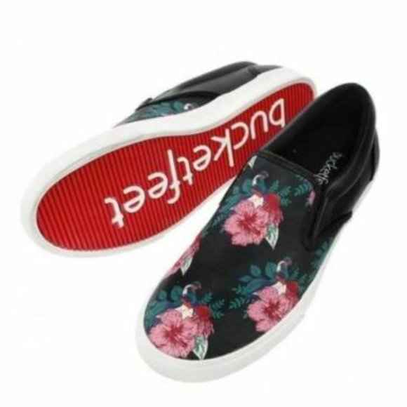 Bucketfeet | Shoes | Bucketfeet Swallows And Amazons Slip On 5 Nib ...